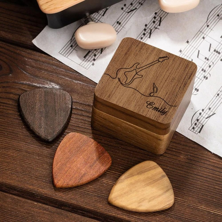 Guitar Accessories Large Capacity Guitar Plectrum Box Simplicity ...