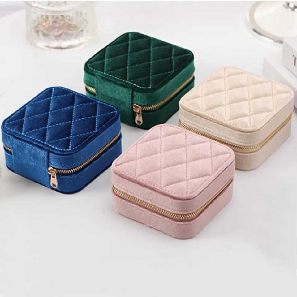 SQUARE VELVET JEWELRY outlet BOX