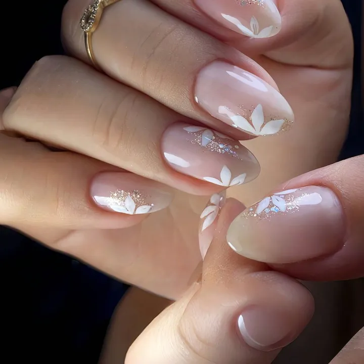 24PCS Almond Nude Fake Nails Embellished With Golden Shimmer And ...