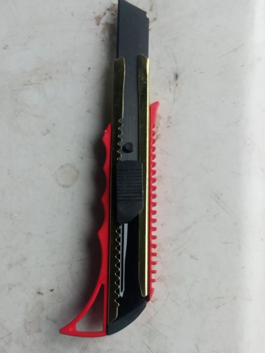 Paper cutter, plastic cutter , art designs knife (pack of 1) | Daraz.pk