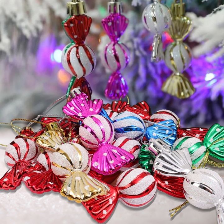 Christmas tree decorations, snowmen, faceless Santa Claus, candy sticks ...