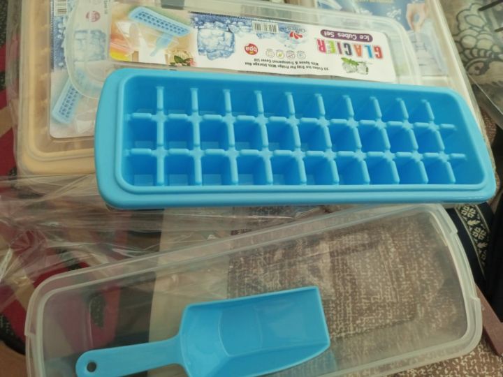 GLACIER ICE CUBES TRAY SET WITH ICE LIFTER AND STORAGE ( 33 CUBES ...