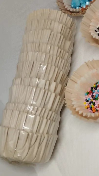 Cupcake Paper liners 100 plus pecs 2.5 inch size of cupcake use for ...