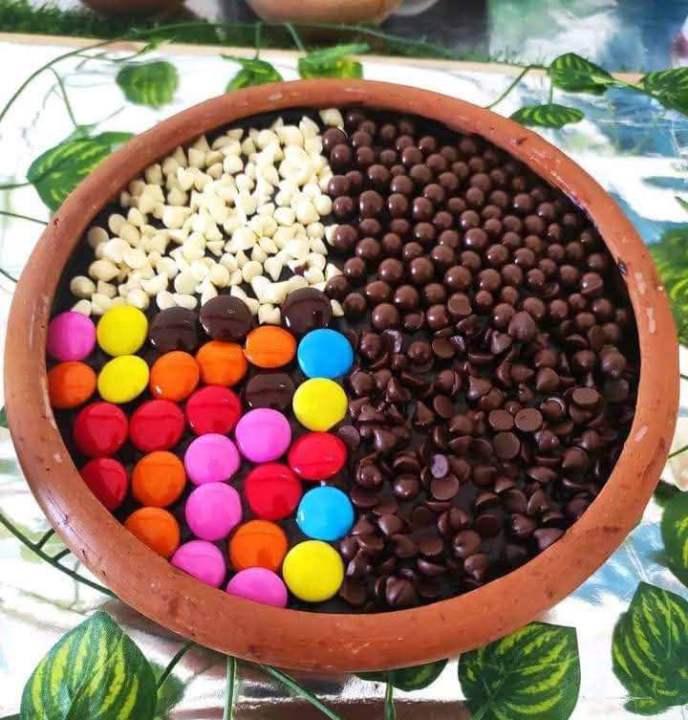 Mutti cake chocolate pot cake chocolate cake & chocolate pebbles chips ...