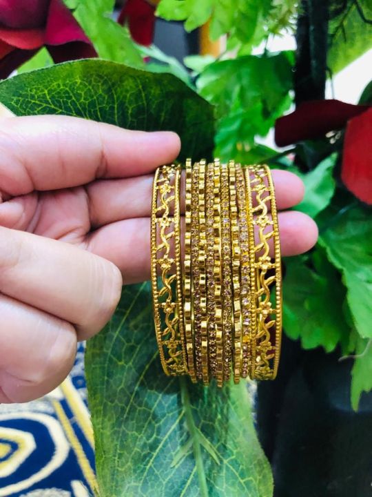 Very Beautiful Bangles One Carrat Gold Bangles set Chori jewellery for ...