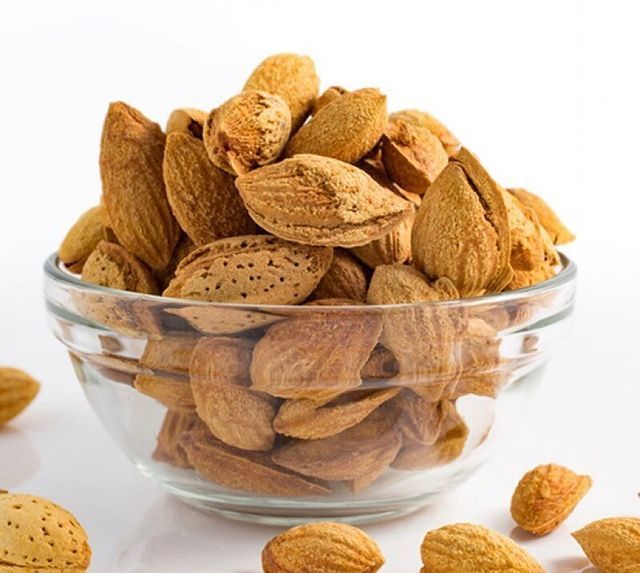 Badam 1kg kaghazi Australian Almonds dry fruits | Daraz.pk