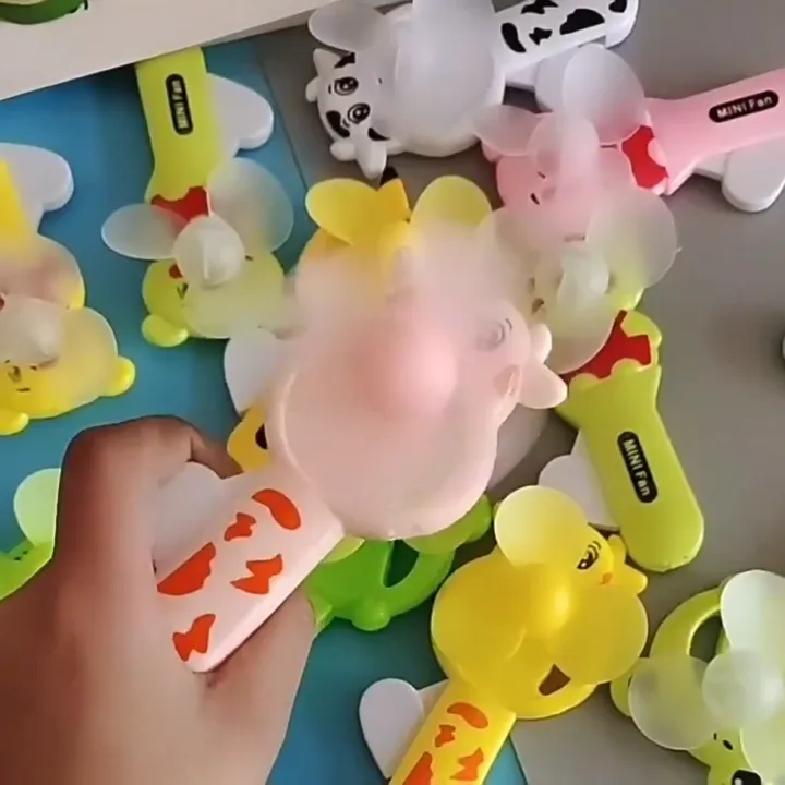 Hand Press Mini Fan for Kids – Fruit Shape Manual Fan Toy for Toddlers ...