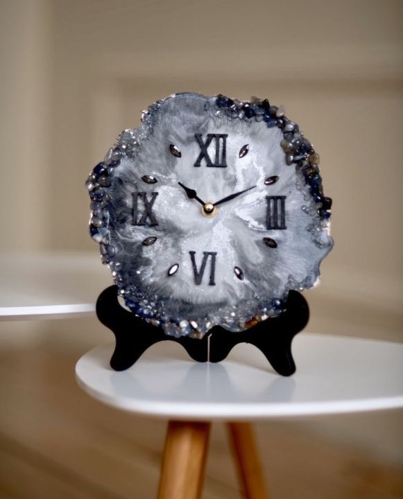 Resin Table clock can be customised ( small size) | Daraz.pk