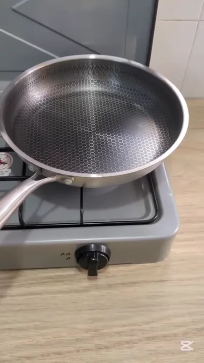 Honeycomb Structure Hex Design Non-stick Fry Pan 28 cm Stainless Steel ...