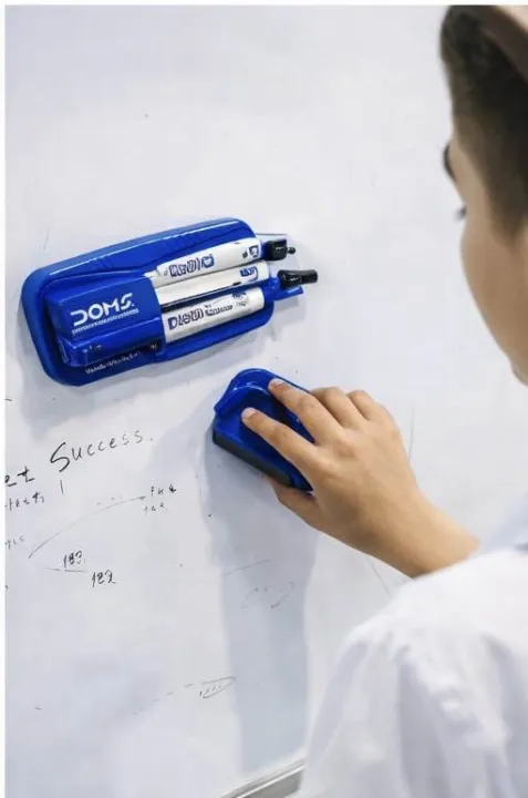 DOMS Innovation White Board Cleaner Set * Magnetic Duster + 2 Marker ...