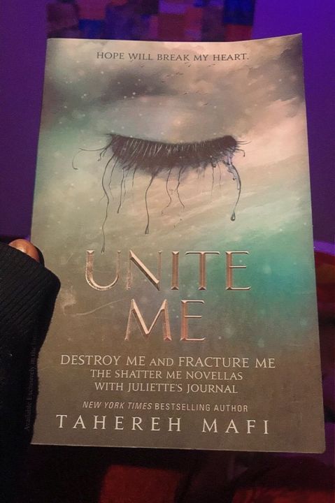 unite me book ( from the shatter me series) | Daraz.lk