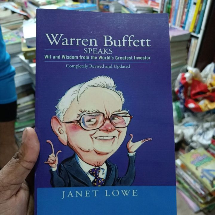 Warren Buffett Speaks Book by Janet Lowe | Daraz.com.bd