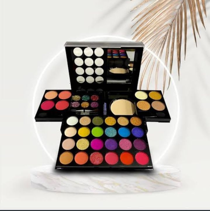 Professional Makeup Kit | Daraz.pk