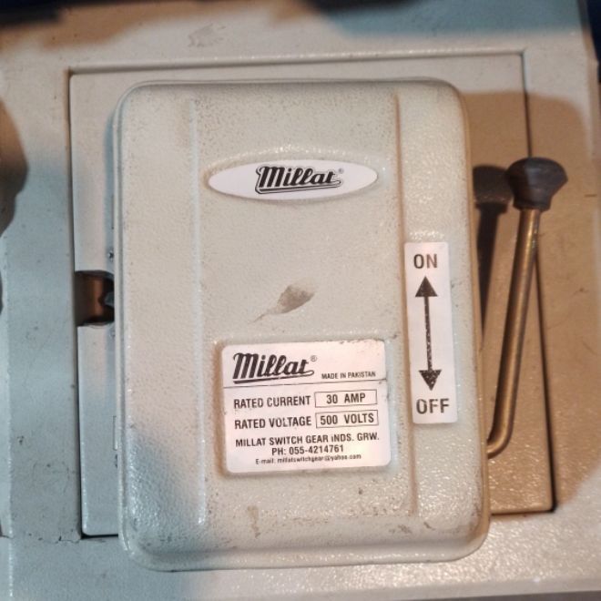 Changeover Electricity Power Switch Box 30 ampere 3 phase | Daraz.pk