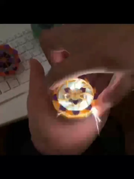 Kids Battle Top Firework Spinner – LED Light Spinning Toy with Spark ...