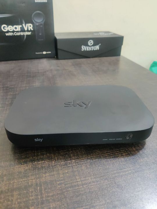 Sky Q Hub ER115 | AC1600 Dual Band Gigabit Gaming Router | 5 GHz Ultra ...