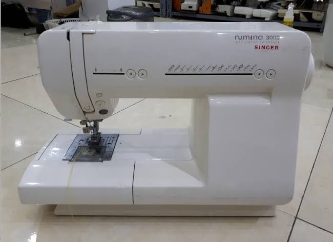 Singer Rumina 3000 Sewing Machine | Daraz.pk
