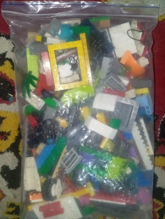 Original LEGO (1000+ Pces)+6 Minifigures | Daraz.pk