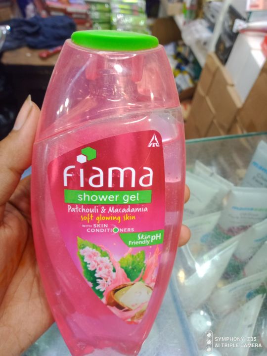 Fiama Body Wash Shower Gel Patchouli & Macadamia, 250ml, Body Wash for ...