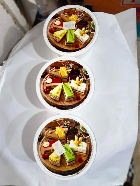 Premium Assorted Cake Slices - Variety Pack (8 Flavors) in Plastic ...