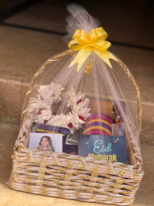 Eid basket, Eidi basket, Gift for girls | Daraz.pk