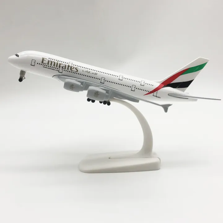 Plane Model Airbus A380 20cm Aircraft Model Emirates Metal Replica ...