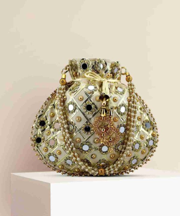 Women Gold Thaili | Daraz.com.np