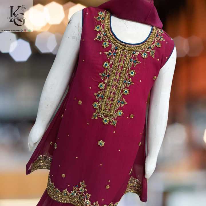 Hand work suit 3 pics suit | Daraz.pk