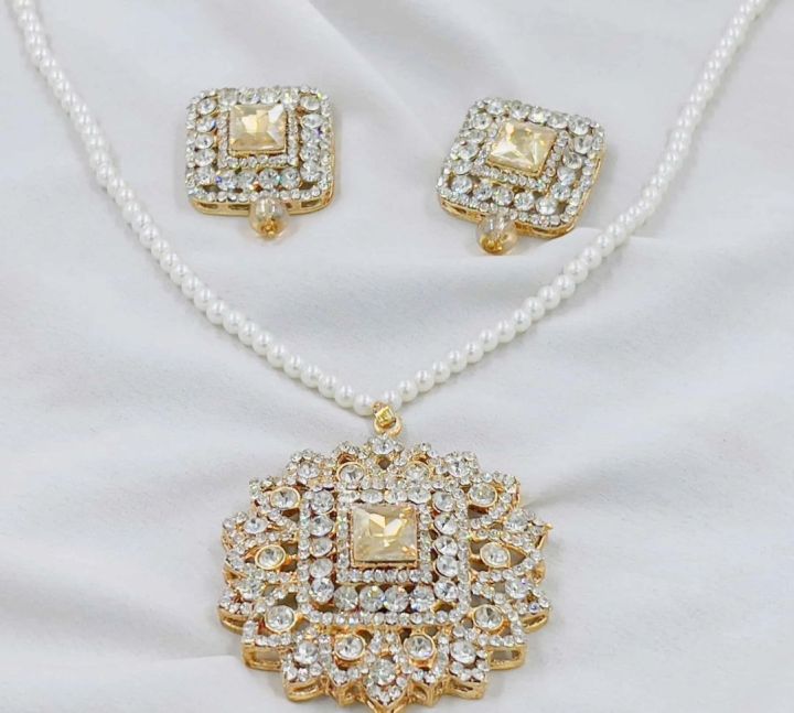 Step Cusion pearl Mala set with earring | Daraz.pk