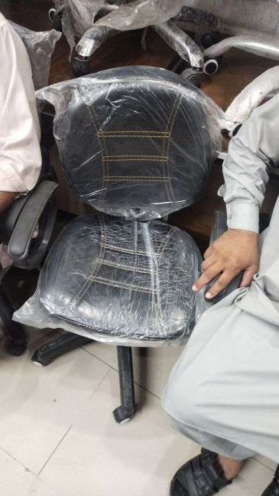 Revolving chair/Computer chair/Study chair | Daraz.pk