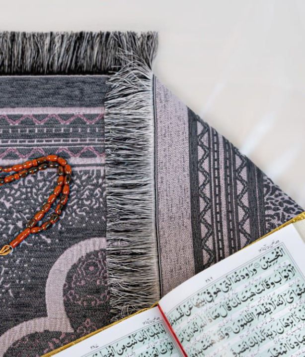 Prayer Mat Jae Namaz High Quality Gift pack | Daraz.pk