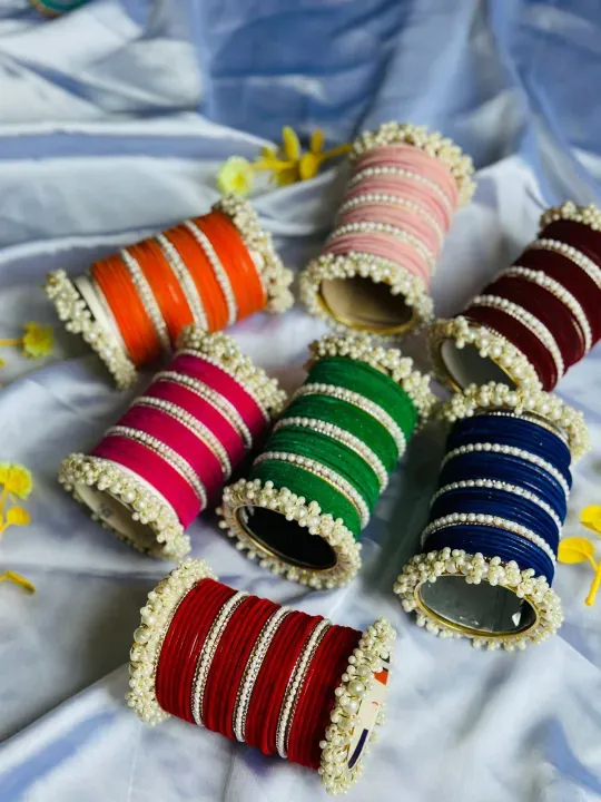 Bangle velvet set for girls | Trendy Gajra bangles set / wedding ...