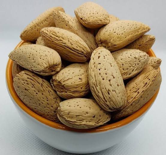 Almond (badam) with Shell Special From Gilgit Baltistan (Himaylian Gift ...