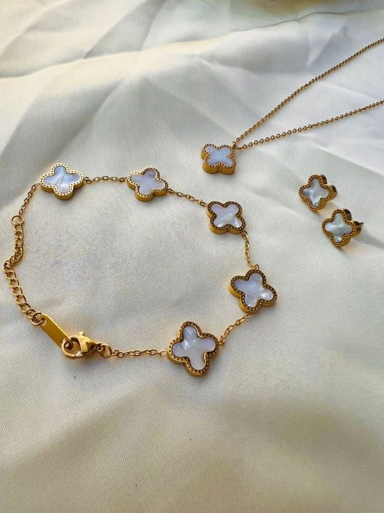 van cleef locket set (3 piece) | Daraz.pk