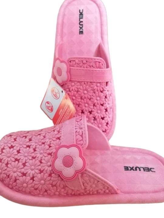 Ladies crocs soft and cute. Female nice chappal and good color | Daraz.pk