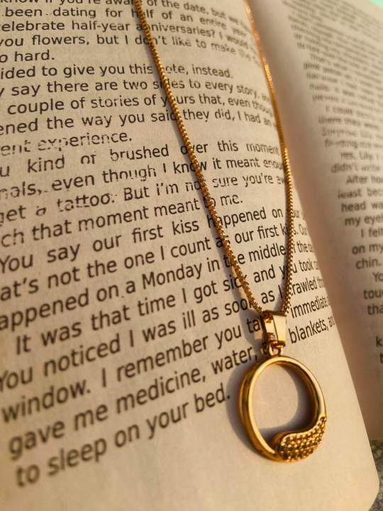 Gold-Silver Round Pendant Necklace Fashion Clavicle Chain Gold Silver ...