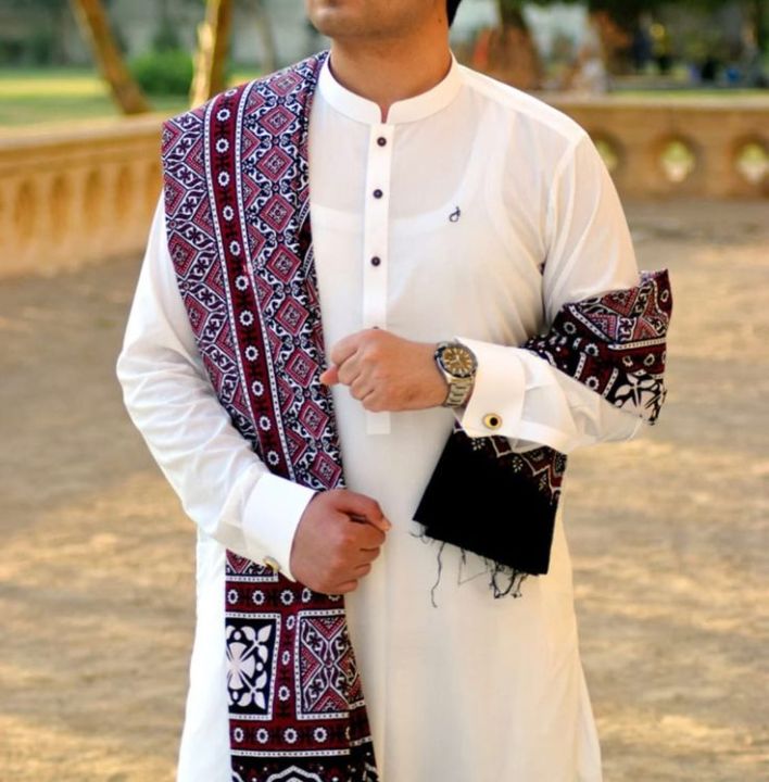 "Sindhi Ajrak Shawl for Men – Premium Lilen Fabric – Traditional Sindhi ...