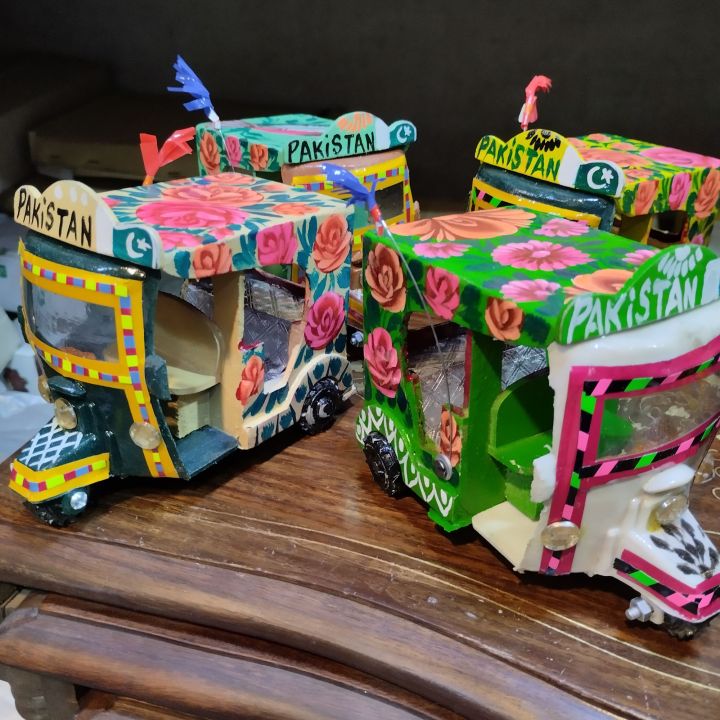 TRUCK ART Miniature Rickshaw Model, Truck Art Table Decor, Truck Art ...
