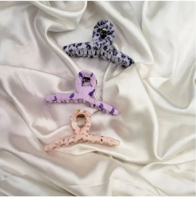 Korean style cross shape hair clips for women, good quality furry hair ...
