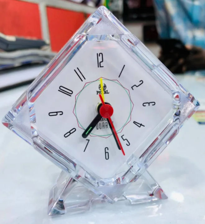 Crystal Prism Alarm Clock – Elegant Diamond-Cut Quartz Desk & Table ...