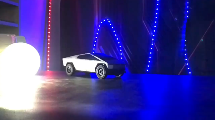 New Tesla RC Car, Remote Control Car with USB Charging Post, Kids Toys ...