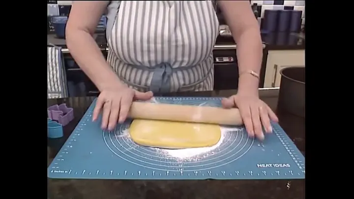 Big Size Roti mat Non-Stick Silicon Reusable Pastry Fondant Dough Roti ...