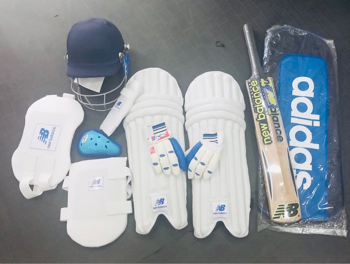 Full cricket set Junior | Daraz.lk