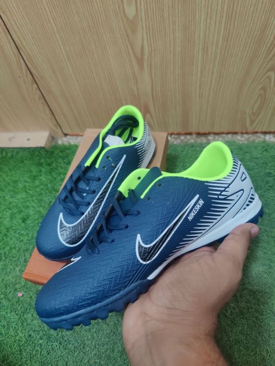 Kids Blue/white football Gripper | Daraz.pk