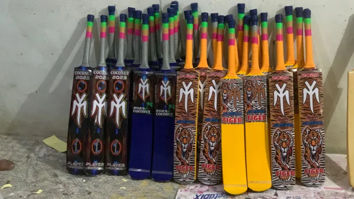 Original coconut wood Cricket Bat | Daraz.pk