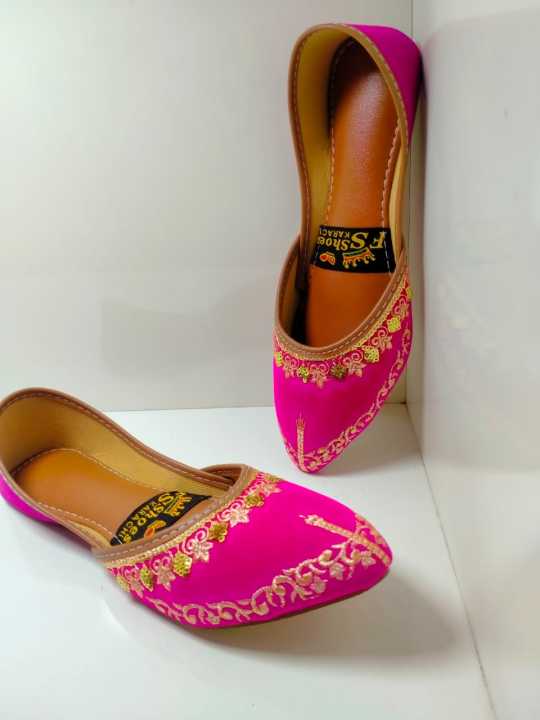 Khusa for girls II Foam based Khusa II Khusa for Mehandi event | Daraz.pk