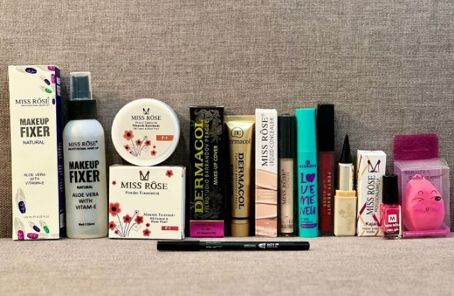 All in one women's makeup deal 💄 10 in 1 Makeup Deal for Girls & Women ...