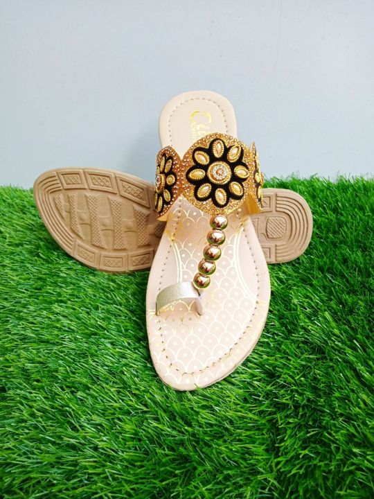 New Chappal for girls | Daraz.pk