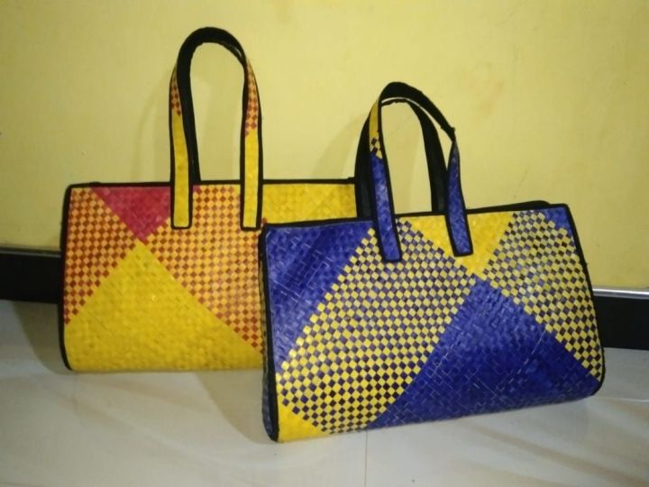 Handbag in wetakeiya | Daraz.lk