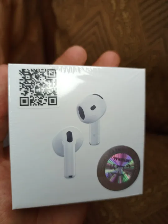 Airbuds pro 4th generation best sound quality | Daraz.pk